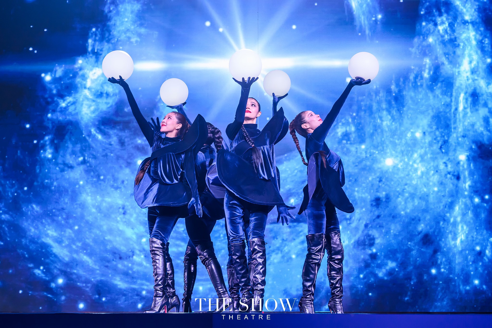 THE SHOW THEATRE - Nebula Nova, Contemporary show